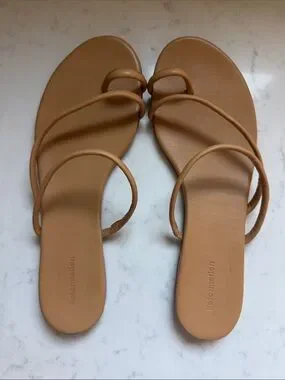 Reformation | Shoes | Ludo Toe Ring Strappy Flat Sandal | Poshmark